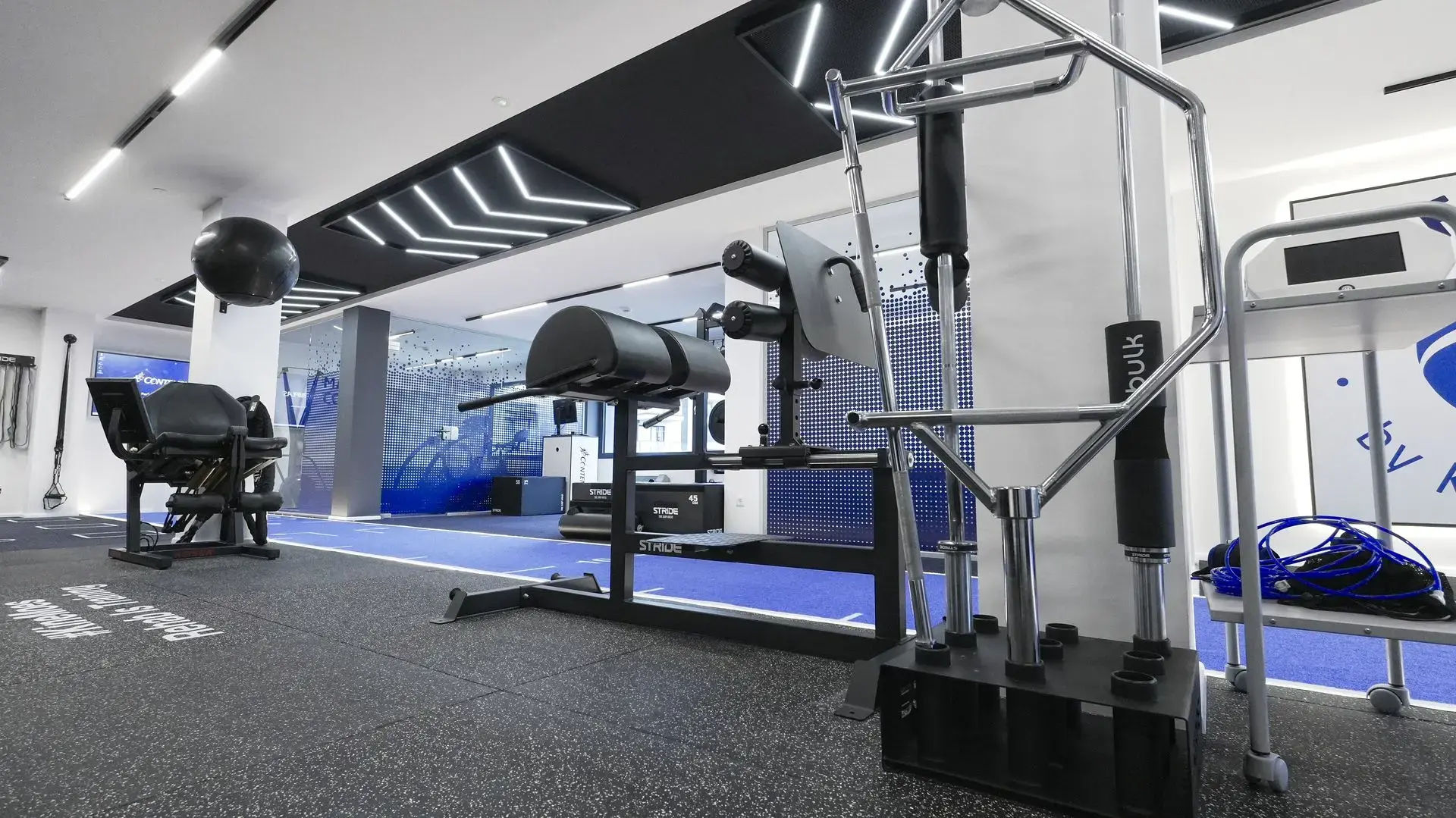 HIGH-END HYROX & CROSSFIT EQUIPMENT | INNOVATIVE LIGHTING DESIGN FOR GYM IMMERSION | PURPOSEFUL ...